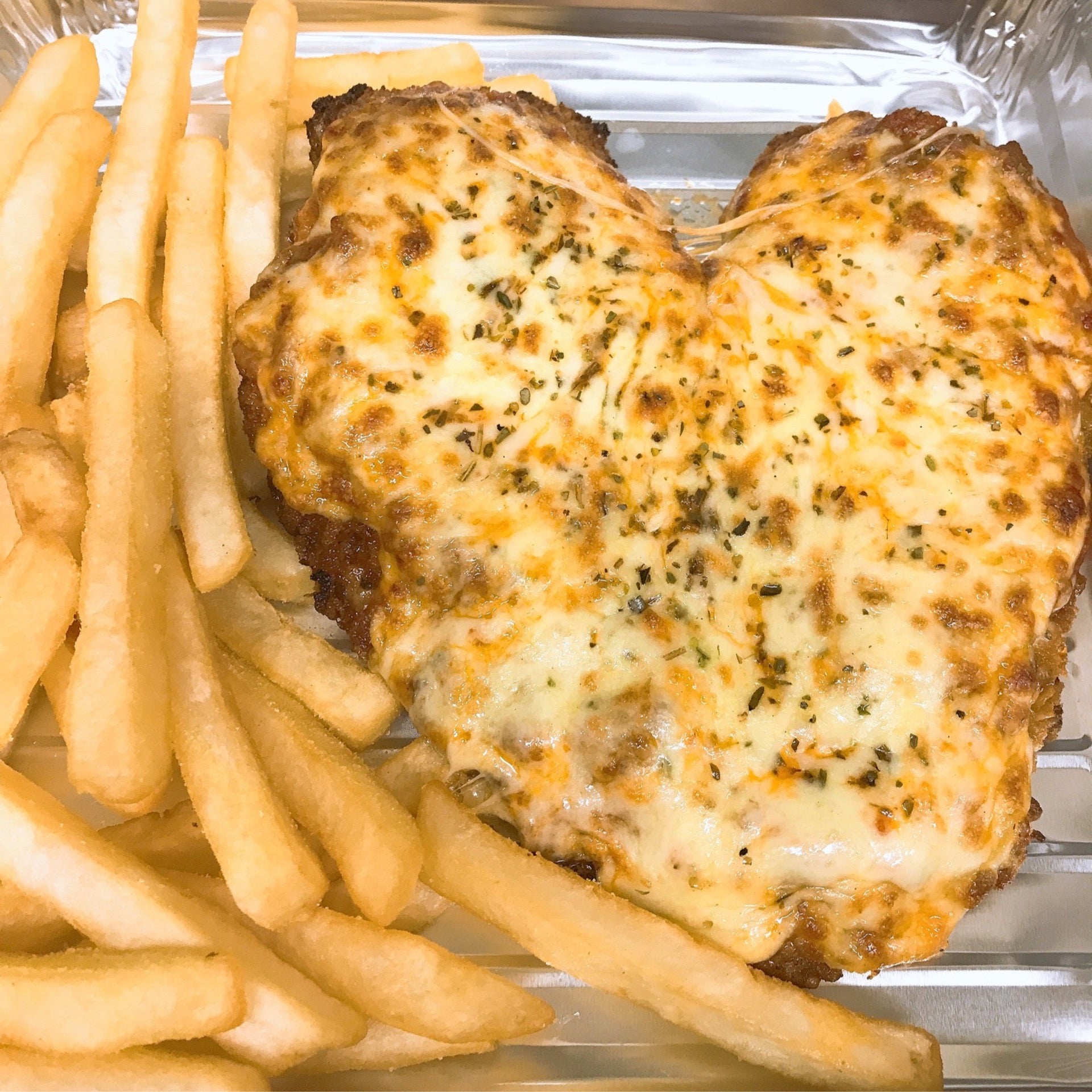 Chicken Parmigiana | Fawkner Pizza